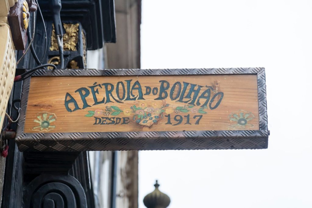 “A Pérola do Bolhão” – uma das fachadas mais fotografada pelos turistas ...